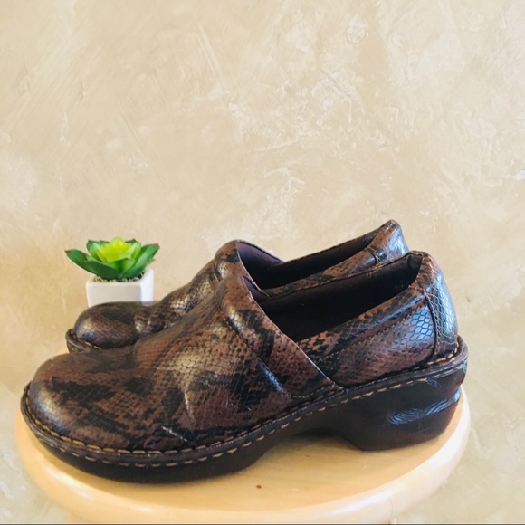 boc | Shoes | Boc Animal Print Clogs | Poshmark